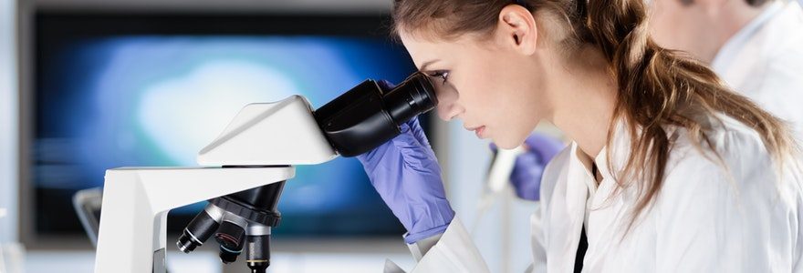 Le développement du métier de biologiste